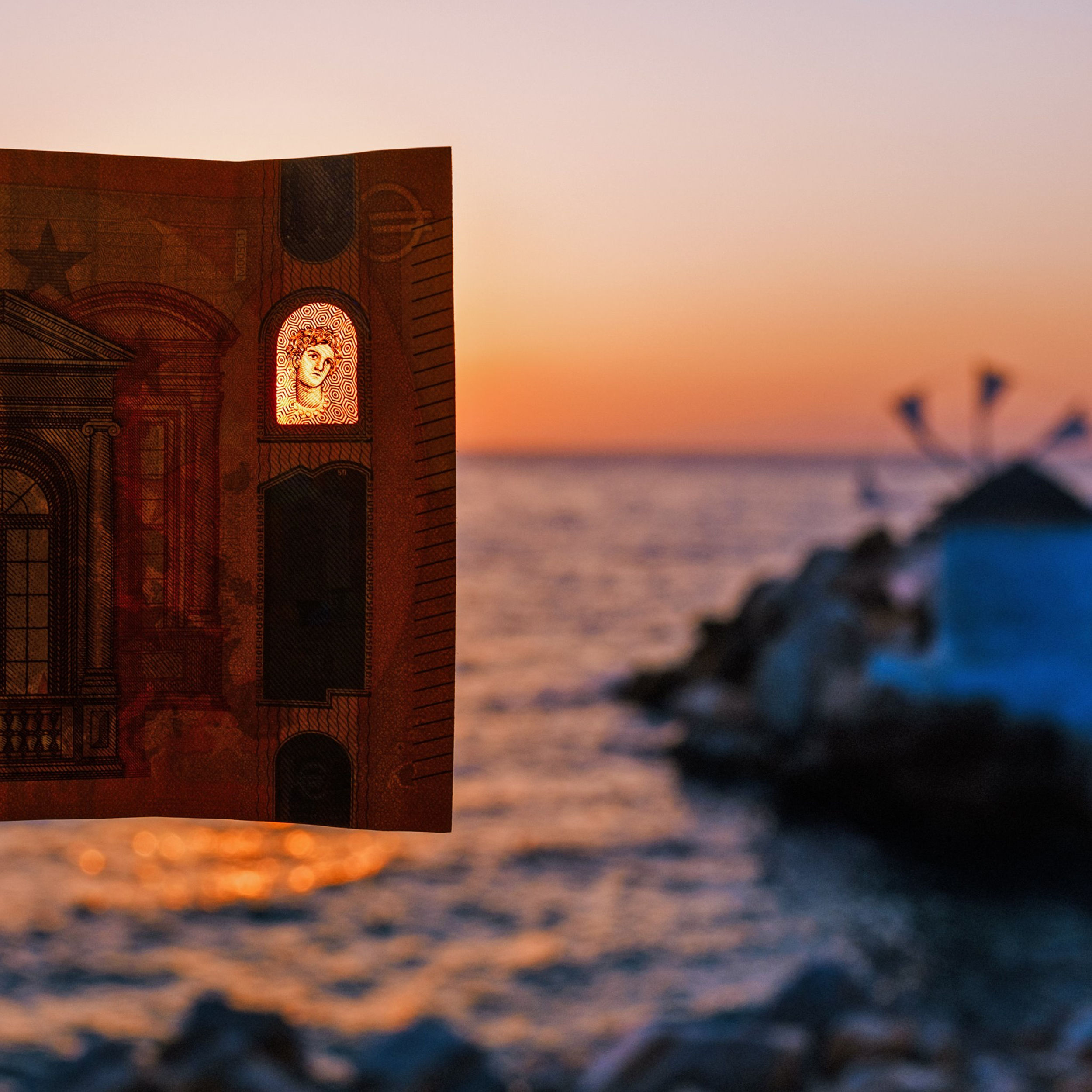 Happy Cash Photo Competition : over 1,000 entries and 10 days to go ...